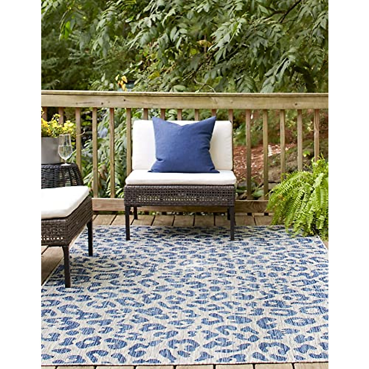 Unique Loom Outdoor Safari Collection Area Rug - Leopard (7' 1" x 10' Rectangle, Blue/ Gray)