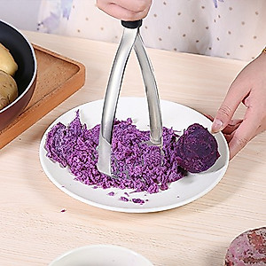 Joyoldelf Heavy Duty Stainless Steel Potato Masher, Professional Integrated Masher Kitchen Tool & Food Masher/ Potato Smasher with Silicone Handle, Perfect for Bean, Vegetable, Fruits, Avocado, Meat