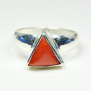 Jewelryonclick Natural 5 Carat Triangle Red Coral Silver Rings for Women in Size 4,5,6,7,8,9,10,11,12,13