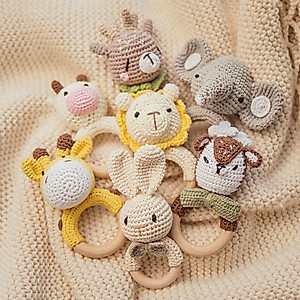 Youuys Wooden Baby Rattle Toys, Easter Rattle for Baby Crochet Elephant Rattle Toy Natural Wood, Shaker Rattle for Hand Grips, Boy Girl First Rattle Gift, Newborn Gifts (Elephant)