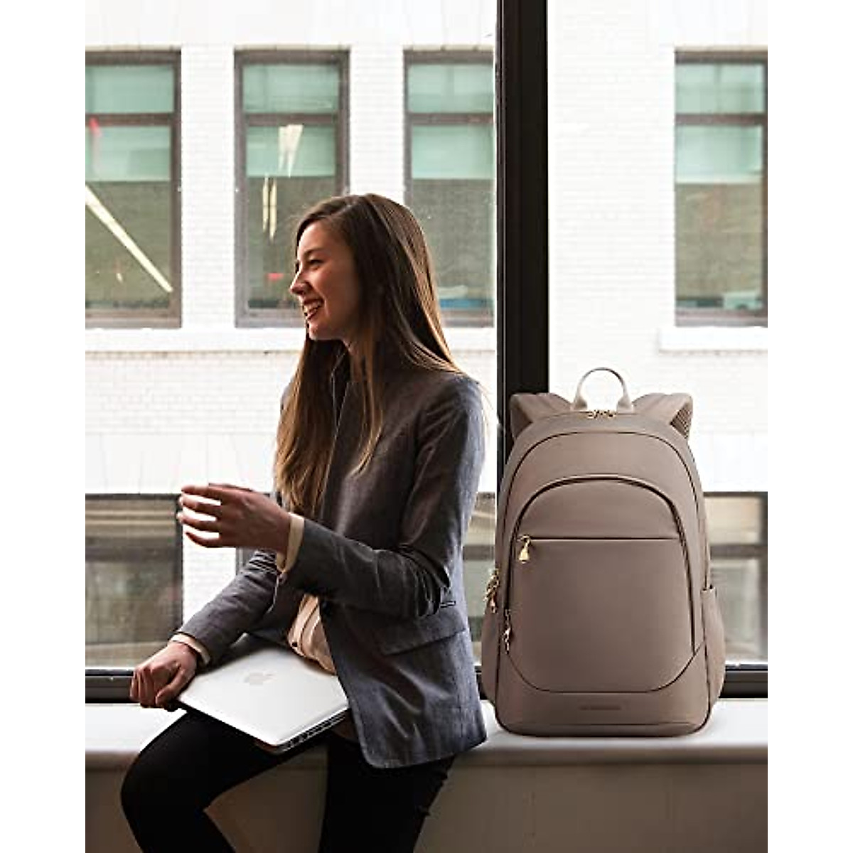 LIGHT FLIGHT Travel Laptop Backpack Women, 15.6 Inch Laptop Backpack with USB Charging Hole, Water Resistant College Bookbag, Black Computer Backpacks for Work, Champagne