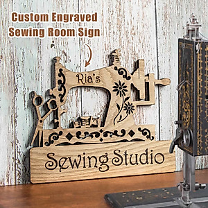 iDWYN Custom Name Engraved Sewing Room Sign for Retro Wall Decor Plaque Home Gate Garden Bars Restaurants Cafes Office Store Pubs Club Universal Household Signs Gift Mom Grandma Friend(Quilting Room)