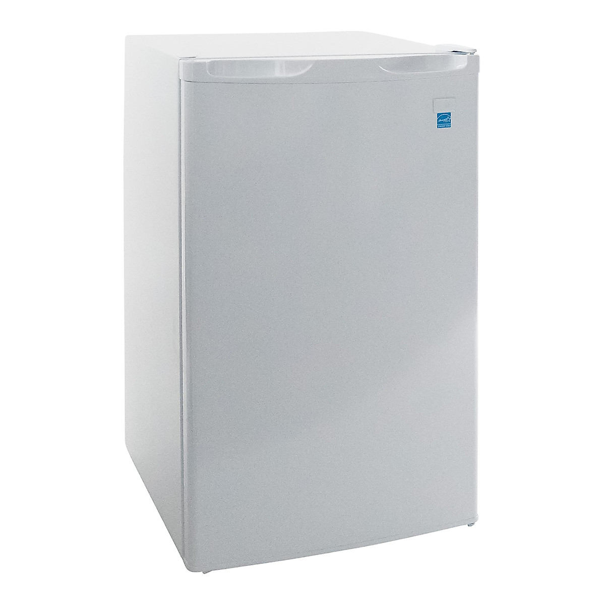 West Bend WBR44W Mini Fridge Compact Refrigerator for Home Office or Dorm, with Reversible Door, Energy Star Rated, 4.4 Cubic Feet, White