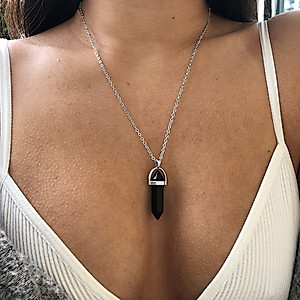 MJartoria Crystal Necklace for Women Healing Crystal Chakra Pendant Energy Crystal Amethyst Rose Quartz Carnelian Layered Necklaces Set Gothic Crystal Jewelry