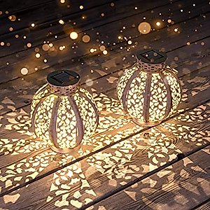 Generep Solar Lanterns, Retro Metal Solar Lights with Handle, 4 Lumen Sun Powered Garden LED Decorative Lighting for Yard, Tree Fence, Patio, Lawn, Balcony and Terrace(2 Pack)