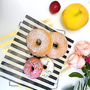 Suiwen 150 Black and White Striped Wax Paper, Food Picnic Paper, Greaseproof Paper,Waterproof Dry Hamburger Paper Liners Wrapping Tissue for Plastic Food Basket(Black/White) (150)