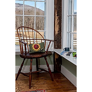 Chandler 4 Corners Artist-Designed Sunflower Hand-Hooked Wool Decorative Throw Pillow (8” x 12”)