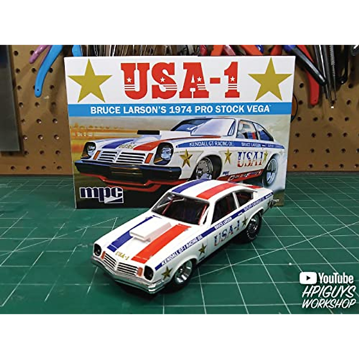 MPC Bruce Larson USA/1 Pro Stock Vega 1:25 Scale Model Kit