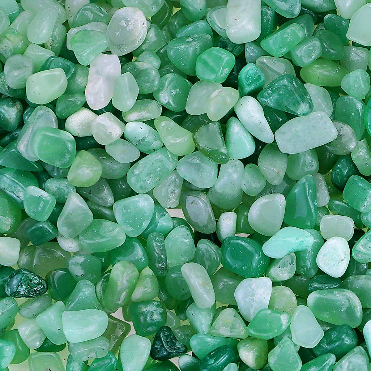 Twdrer 2lb/950g Small Natural Green Aventurine Tumbled Chips Crushed Stone Irregular Shaped Quartz Rock Healing Reiki Crystal Gemstone for Jewelry Making Garden Aquarium Vase Plant Decoration(Green)