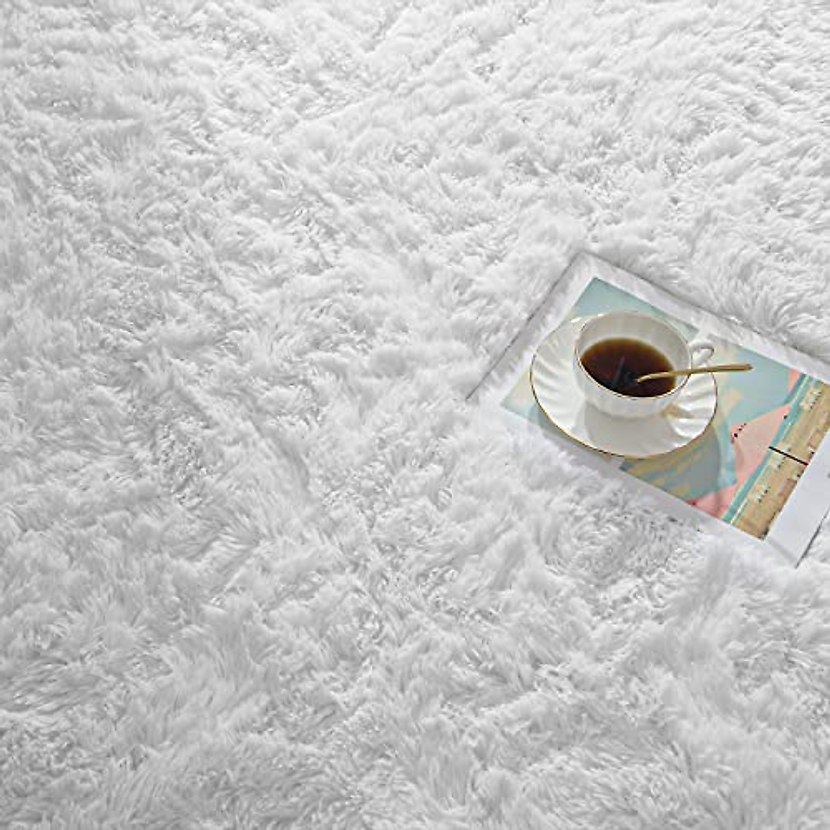 Terrug Super Soft Oval Rugs for Kid's Room, Cute Fluffy Plush Rugs 2.6x5.3 Feet for Girls Bedroom Dorm, Non-Slip Modern Shaggy Carpet for Living Room, Home Decor White for Bedroom White