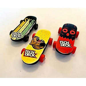 Tech Deck Bendy Boards Collectible Mini Skateboard Erasers, Rubberized Fingerboards (Set 1)