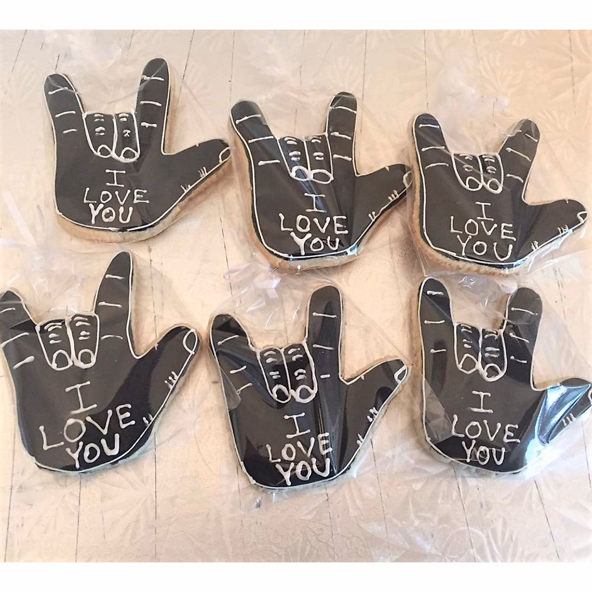 Ann Clark Cookie Cutters Hand Love Sign Cookie Cutter, 3.75"