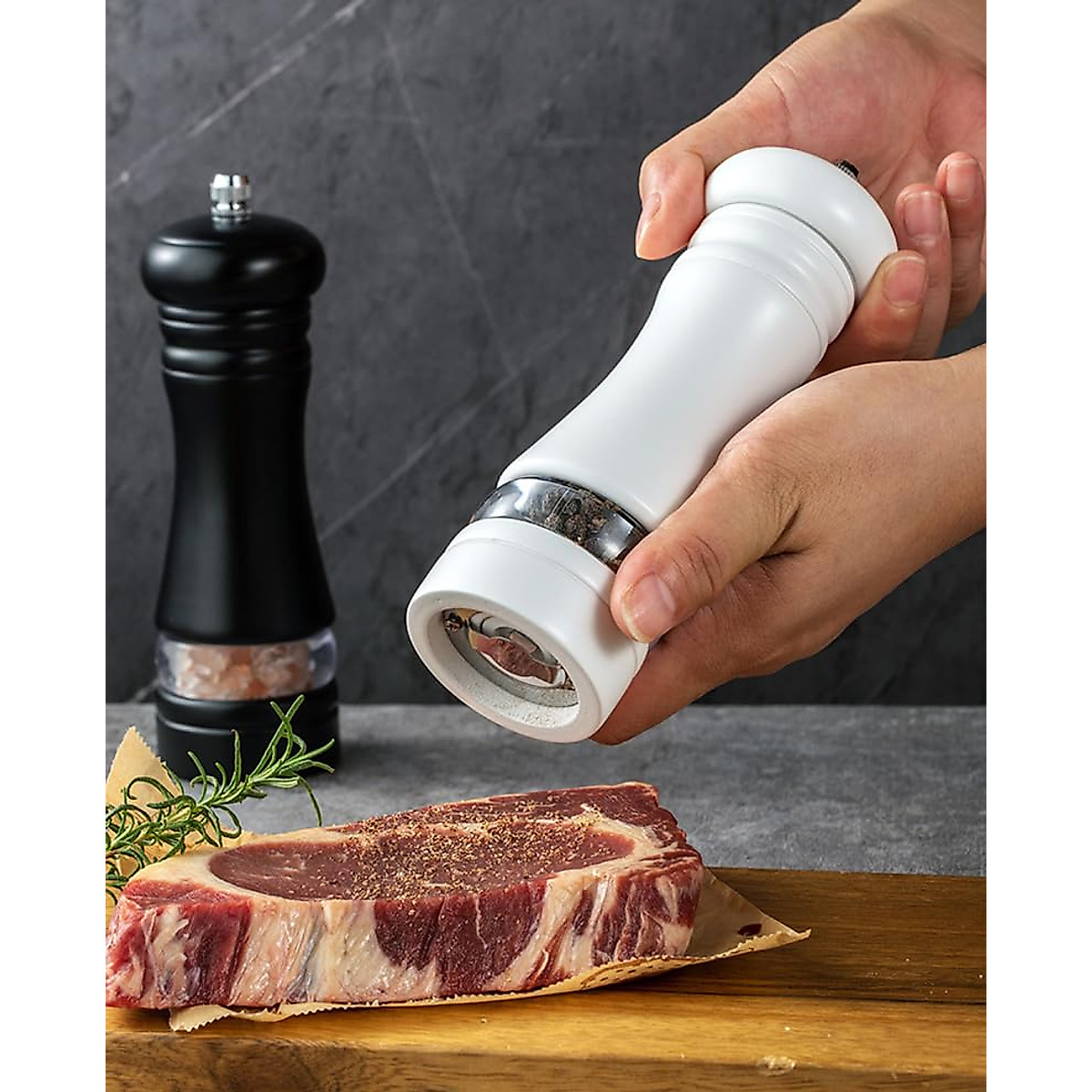 Ousyaah Salt and Pepper Grinder Set, Wooden Manual Salt & Pepper Shakers with Adjustable Coarseness Ceramic Mills, Refillable Grinder Mill Set with Acrylic Visible Window (2x White)