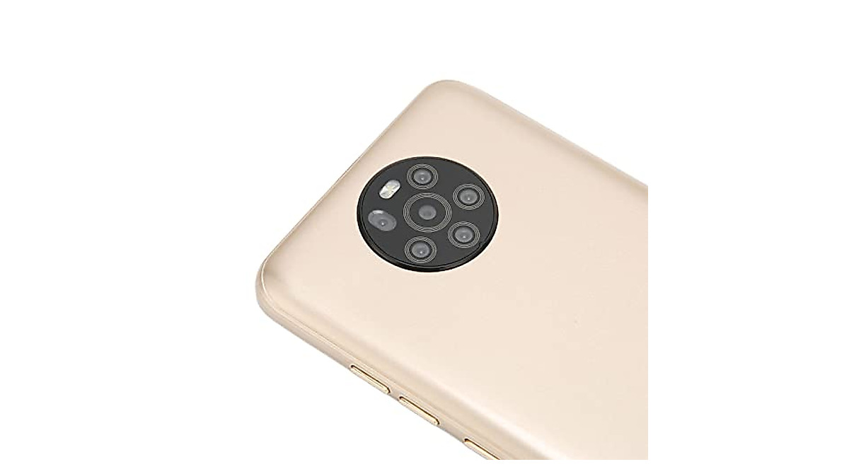 5.45" Dual Sim Smartphone with Quad Core CPU