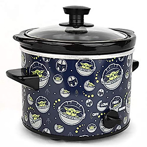 Uncanny Brands Star Wars The Mandalorian 2-Quart Slow Cooker- Kitchen Appliance-Baby Yoda