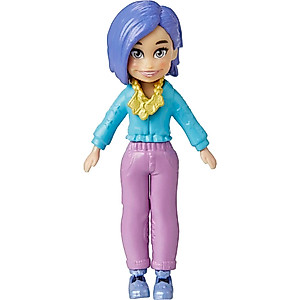 Polly Pocket Travel Toy with 3-inch Doll and 18 Accessories, Puppy and Star-Themed Fashion Pack Playset