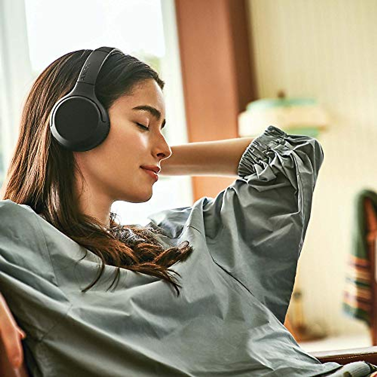 Sony WHXB700 Wireless Extra Bass Bluetooth Headset/Headphones with mic for Phone Call and Alexa Voice Control, Black