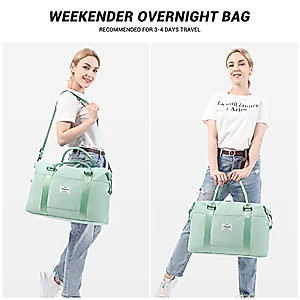 LOVEVOOK Weekender Bag for Women Cute Travel Tote Bag Gym Duffel Bag with Toiletry Bag Carry On Bag Overnight Bag with Wet Pocket Hospital Bag for Labor and Delivery Medium