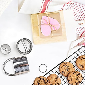 ALLTOP 5 Pieces Circle Biscuit Cutter,Professional Stainless Steel Round Cookie Cutters Tool with Ring Handle for Baking Pastry Doughnut