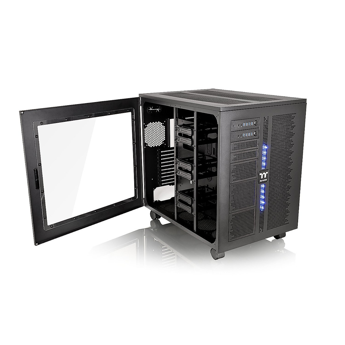 Thermaltake Core W200 Dual System Computer Case and Commander FP 10 Port PWM Fan Hub Bundle