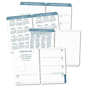 A Year of Mindful Living 2021 On-the-Go Weekly Planner: 17-Month Calendar with Pocket (Aug 2020 - Dec 2021, 5" x 7" closed)