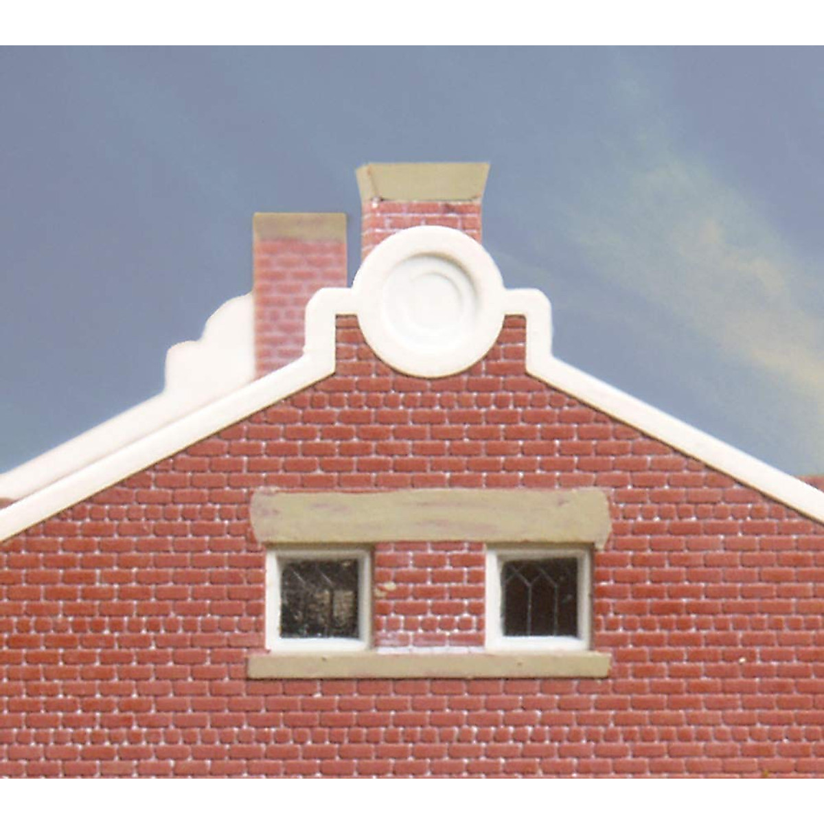 Walthers Cornerstone Series&#174 N Scale Santa Fe-Style Brick Depot 6-3/4 x 3-7/8 x 2-1/4"