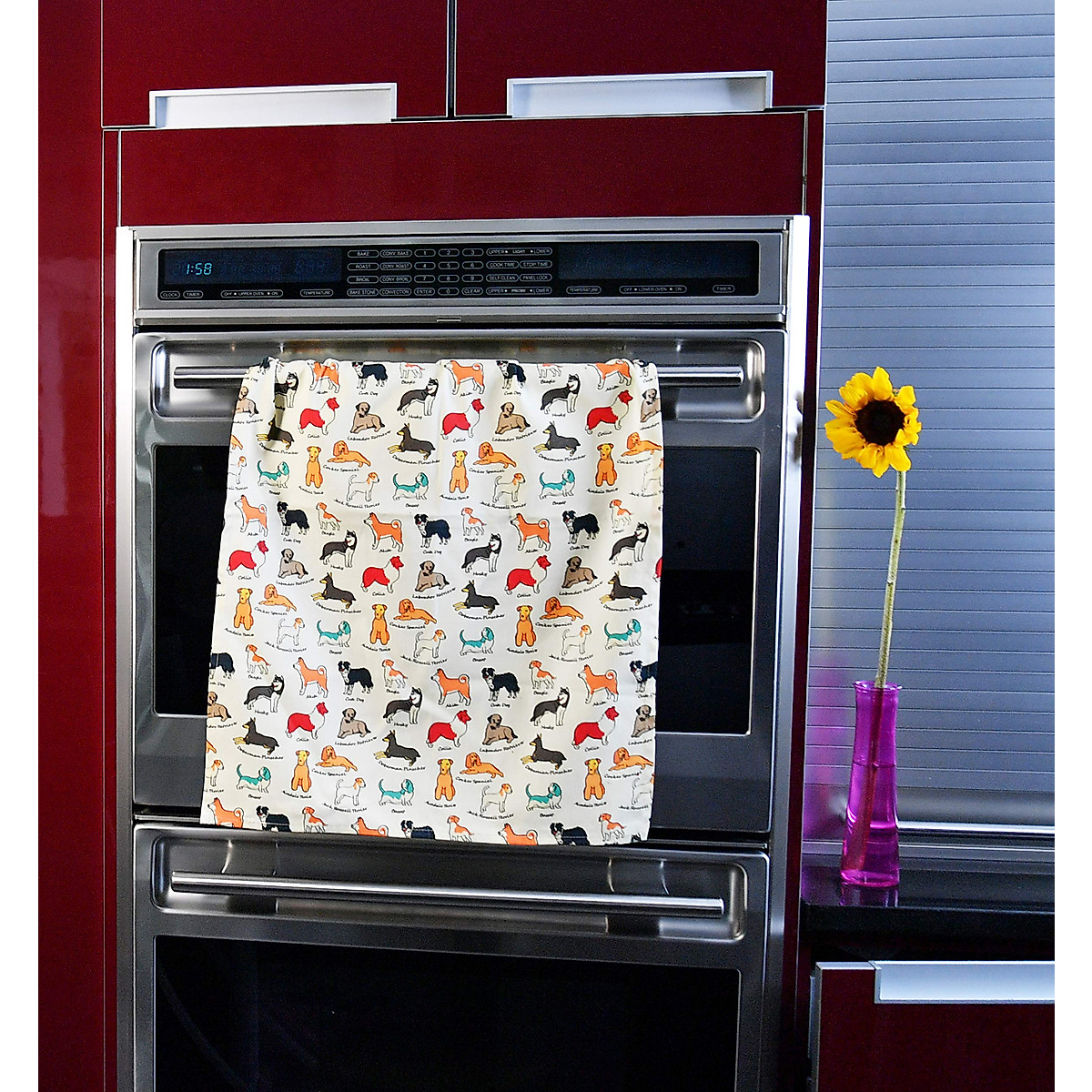 Home-X Dog Illustration Tea Towel for Cooking & Serving, Brightly Colored Print Pattern