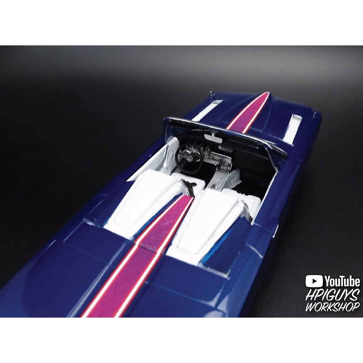 AMT 1966 Ford Thunderbird Hardtop/Convertible 1:25 Scale Model Kit