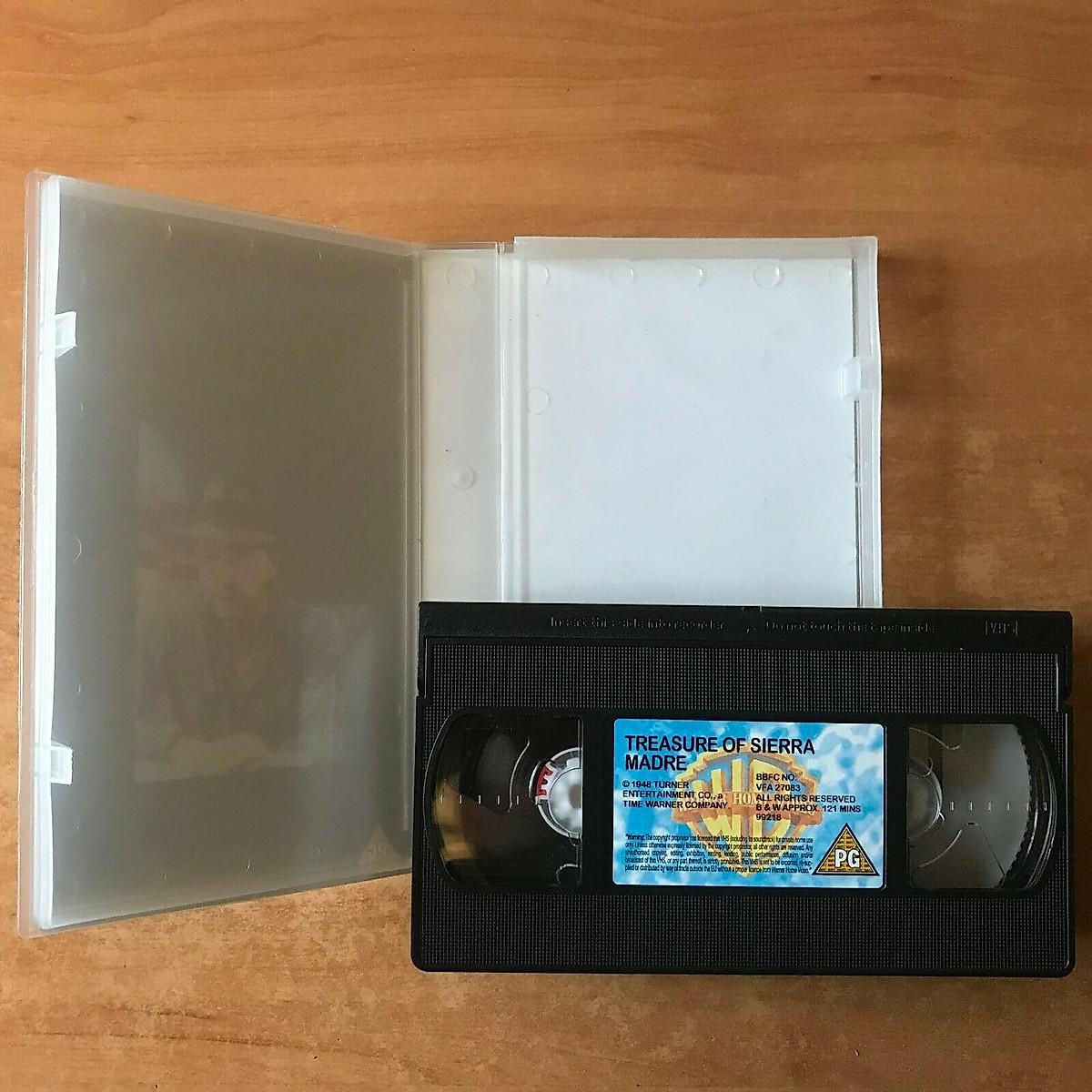 Treasure Of Sierra Madre (1948); [Hollywood Treasure] Humprey Bogart - Pal VHS