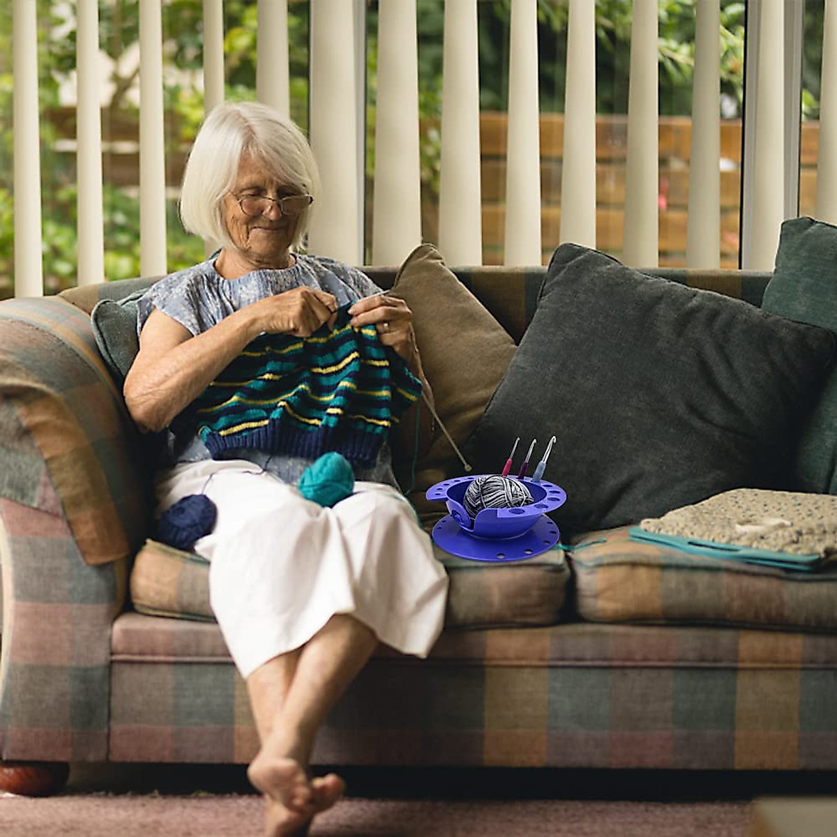 BCMRUN Yarn Bowl Large Knitting Bowl Holder with Crochet Hooks Hole Holder,Knitting Flat Bottom Wool Balls Storage Organizer Yarn Storage Bowl for Women Crocheting Knitting Mother's Day Christmas Gift