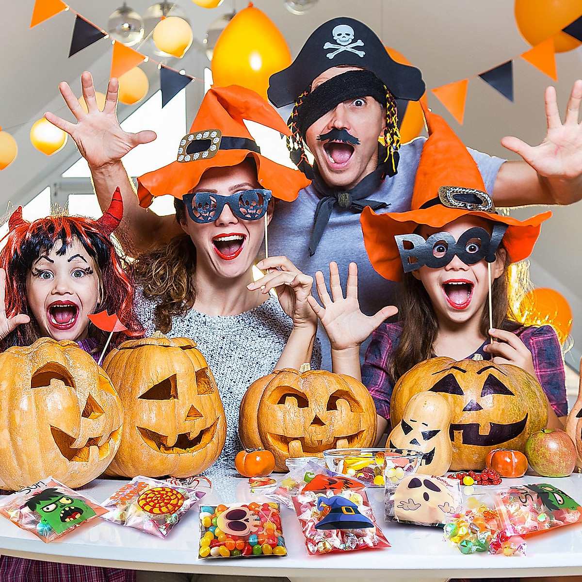 Joottuan 300 Pcs Halloween Cellophane Treat Bags Clear Self Adhesive Candy Bags Plastic Cookie Bags for Party Favors Supplies Halloween Decoration