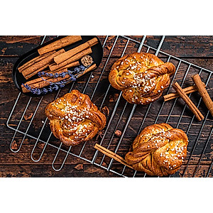 Unpretentious Light Brown Sugar, 3.5 Pound, Made With Cane Molasses, Perfect For Desserts, Meat & Fruit (Plastic Jar)