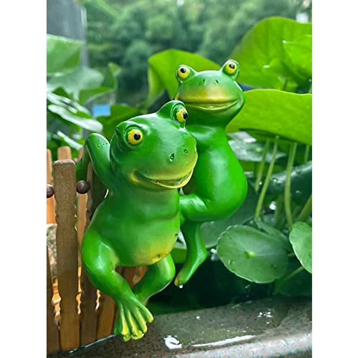 VEEBELL Frog Garden Statues Outdoor Décor, Hanging Animal Resin Statues Collectible Figurine for Garden Decoration for Flower Pot/Fence Patio Yard Art Pond Lawn Outdoor Ornament, Set of 3