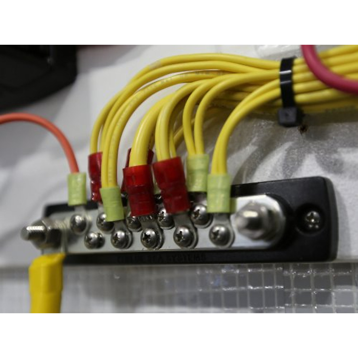 Blue Sea Systems 2300 150 Amp Common BusBar with 10 screws and a cover