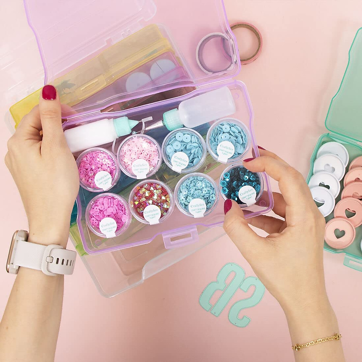 Craftelier - Portable Transparent Storage Box with 16 Mini Translucent Coloured Boxes for Scrapbooking and other Craft Supplies | Includes Snap Closure | Size Approx. 38,10 x 32,30 x 12,70 cm