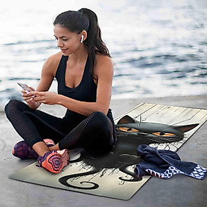 GOODOLD Funny Black Cat Yoga Mat, 71 x 26 Inch Non-slip Yoga Mats Folding Travel Exercise Mat Indoor Outdoor Gym Pilates with Storage Bag for Women Men