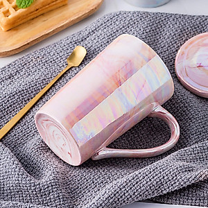 KEYIGOU 13.5oz Marble Coffee Mugs with Lid Gold Spoon Pearly Ceramic Tea Cup Cute Mugs for Women Mom Friend Gifts