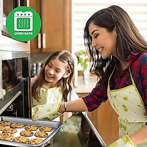 NutriChef Non Stick Baking Sheets, Cookie Pan Aluminum Bakeware, Professional Quality Kitchen Cooking Non-Stick Bake Trays with Silver Coating Inside and Outside, 1 Pair of Pans