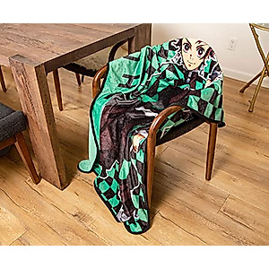 Demon Slayer Tanjiro Kamado Fleece Throw Blanket | 45 x 60 Inches