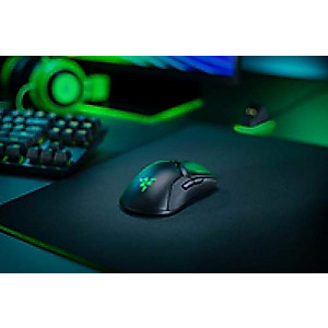 Razer Viper Ultimate with Charging Dock - Ambidextrous Esports Gaming Mouse Powered by HyperSpeed Wireless Technology (Focus+ 20K Optical Sensor, 74g Lightweight, RGB Chroma) Black