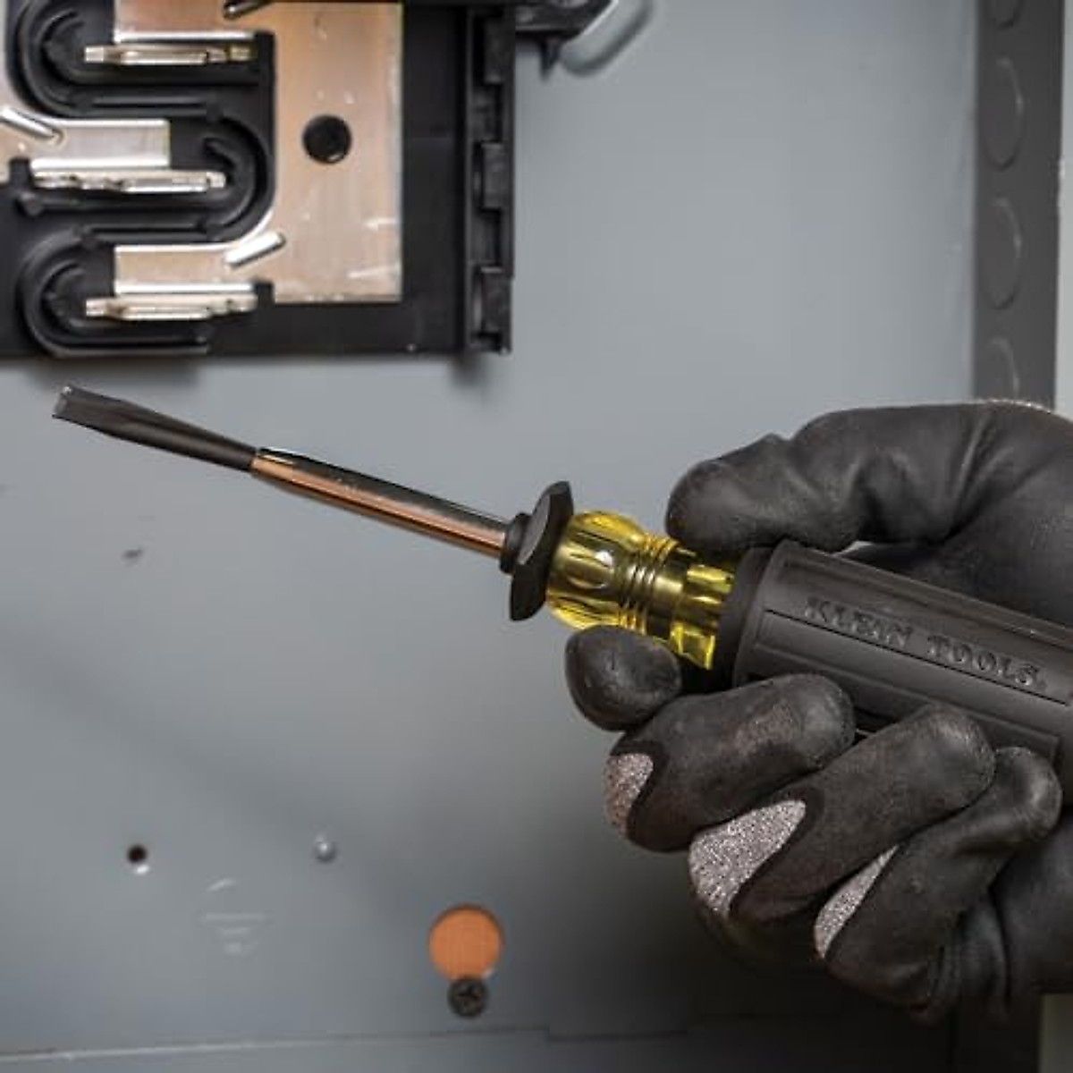 Klein Tools 85153K Slotted Screw-Holding Screwdriver Set, 3/16-Inch, 1/4-Inch Split-Blade Flat Head Driver, Positive Gripping Action, 2-Piece