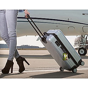 Zoczos Golf Club and Ball Suitcase Identify Labels Green Grass Sports Training Golf Player Luggage Tags with Sturdy Buckle Straps Privacy Flap for Women Men Boys Girls, 1 Pack