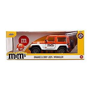 M&M's 1:24 2007 Jeep Wrangler Die-cast Car & 2.75" Orange Figure, Toys for Kids and Adults