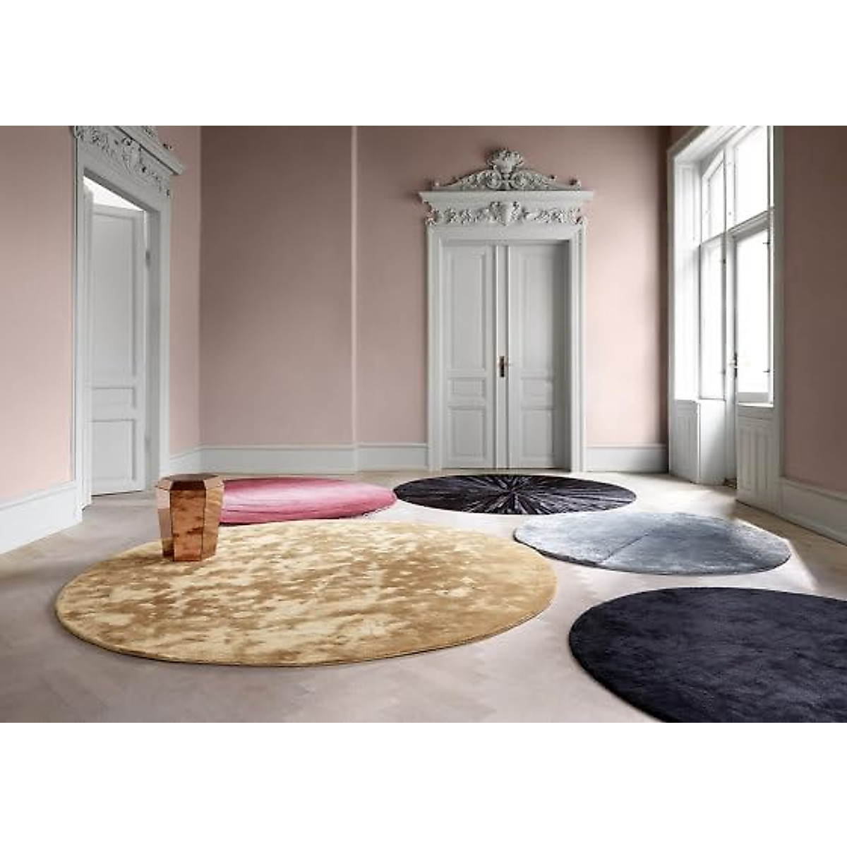 ELYSSIA DECOR HOME Premium Cowhide Leather Hand Made Stripes Patterned Round Area Rug - 10X10 ft - Black, Premium Hand Made House Carpet for Living Room, Bedroom, Entryway