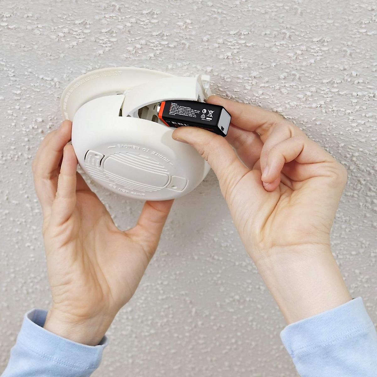 EBL USB Rechargeable 9V Lithium Batteries - 5400mWh Long Lasting LI-ion Batteries with Micro Charging Cable - Quick Charge in 2 Hours (4 Pack)