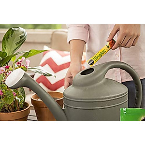 Miracle-Gro Watering Can Singles All Purpose Water Soluble Plant Food, Includes 24 Pre-Measured Packets