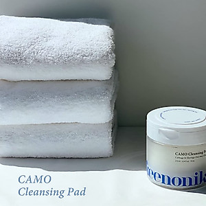 Keenoniks Dual Texture Cleansing Pads with Facial Essence 70ea Large Value Pack- Cabbage & Moringa Wipes for Quick Cleansing, Makeup Remover, Mild Exfoliator | Korean Skincare - (9.29Oz)