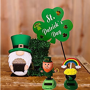 2pcs Car Solar Bobble Head Toy, St. Patrick's Day Leprechaun Powered Dancing Figurine Ornament, Shaking Figures Dashboard Decor, Festival Gifts for Car Office Home Desk Table Decoration