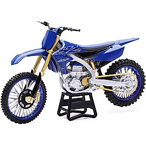 New Ray Toys Motorcycle 1:12 Scale Yamaha YZ450F Dirt Bike, 58313, Multicolor
