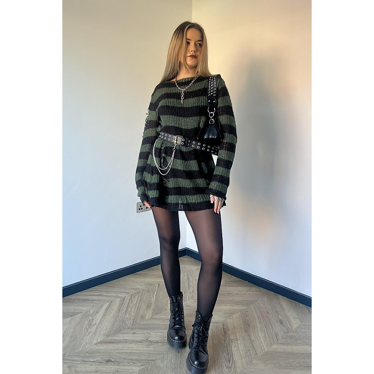 Ro Rox Gothic Knitted Jumper with Distressed Look - Oversized Pullover with Ripped Design, Long Sleeves, Loose Fit, 90s Grunge Style Stripe Pattern, Green, L-XL